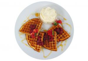 Strawberry Milkshakes - Tiny New York Kitchen